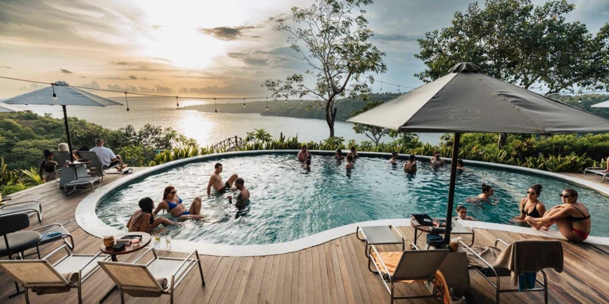 Nocturnal Nusa Penida: Sunsets Cocktails to Party Central