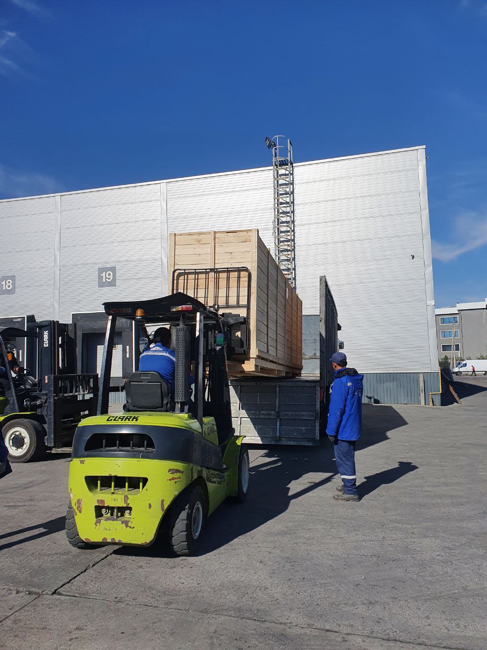 CONSOLIDATED CARGO FROM TURKEY TO UZBEKISTAN/FROM EUROPE THROUGH TURKEY ...