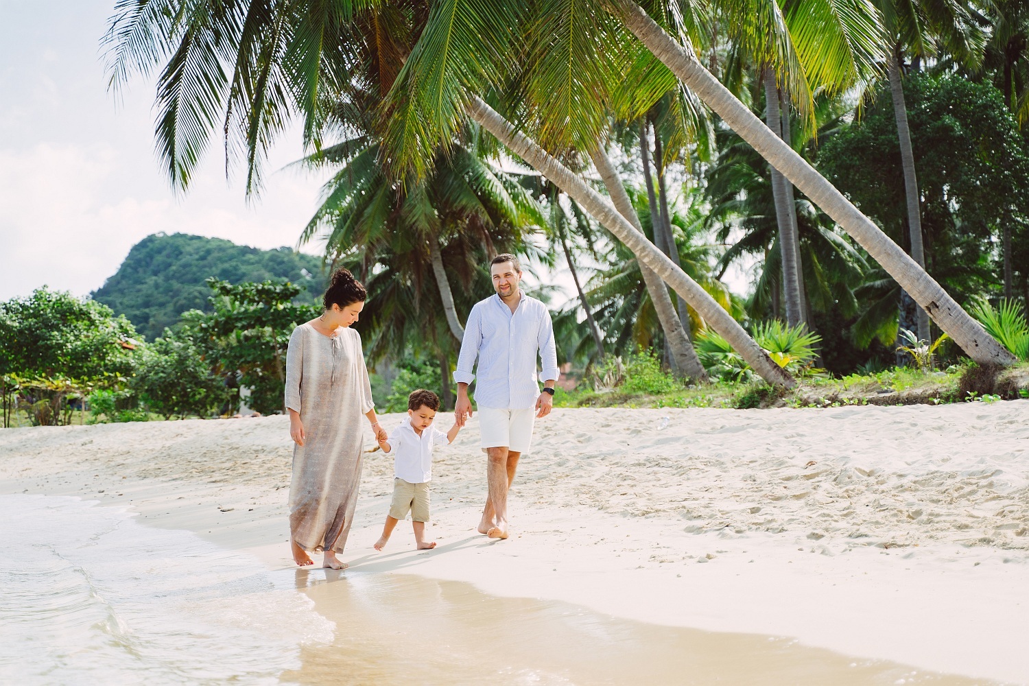 Family Photographer Aigul Moon, Koh Samui, Thailand