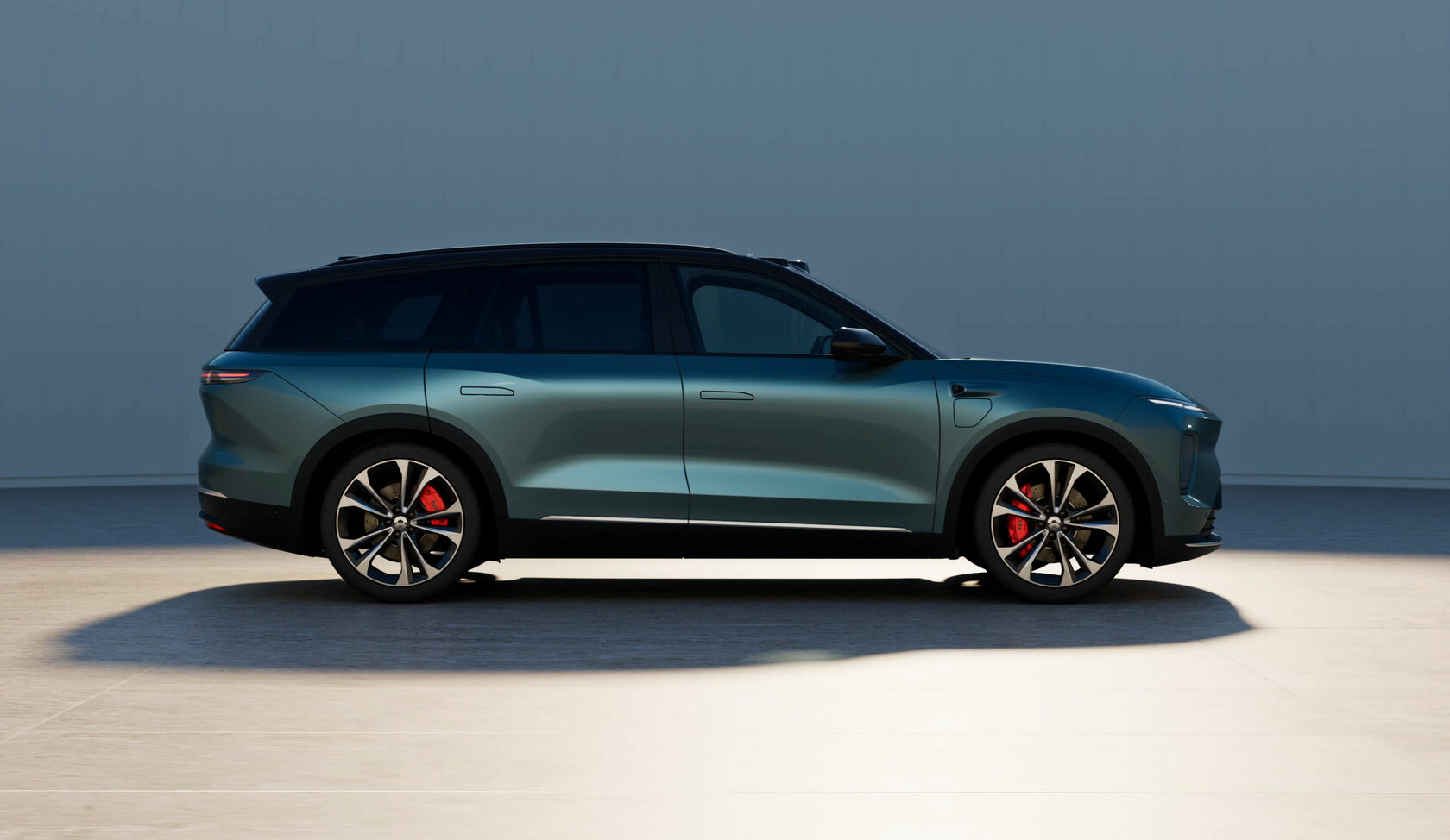 Купить NIO ES8 в Ташкенте