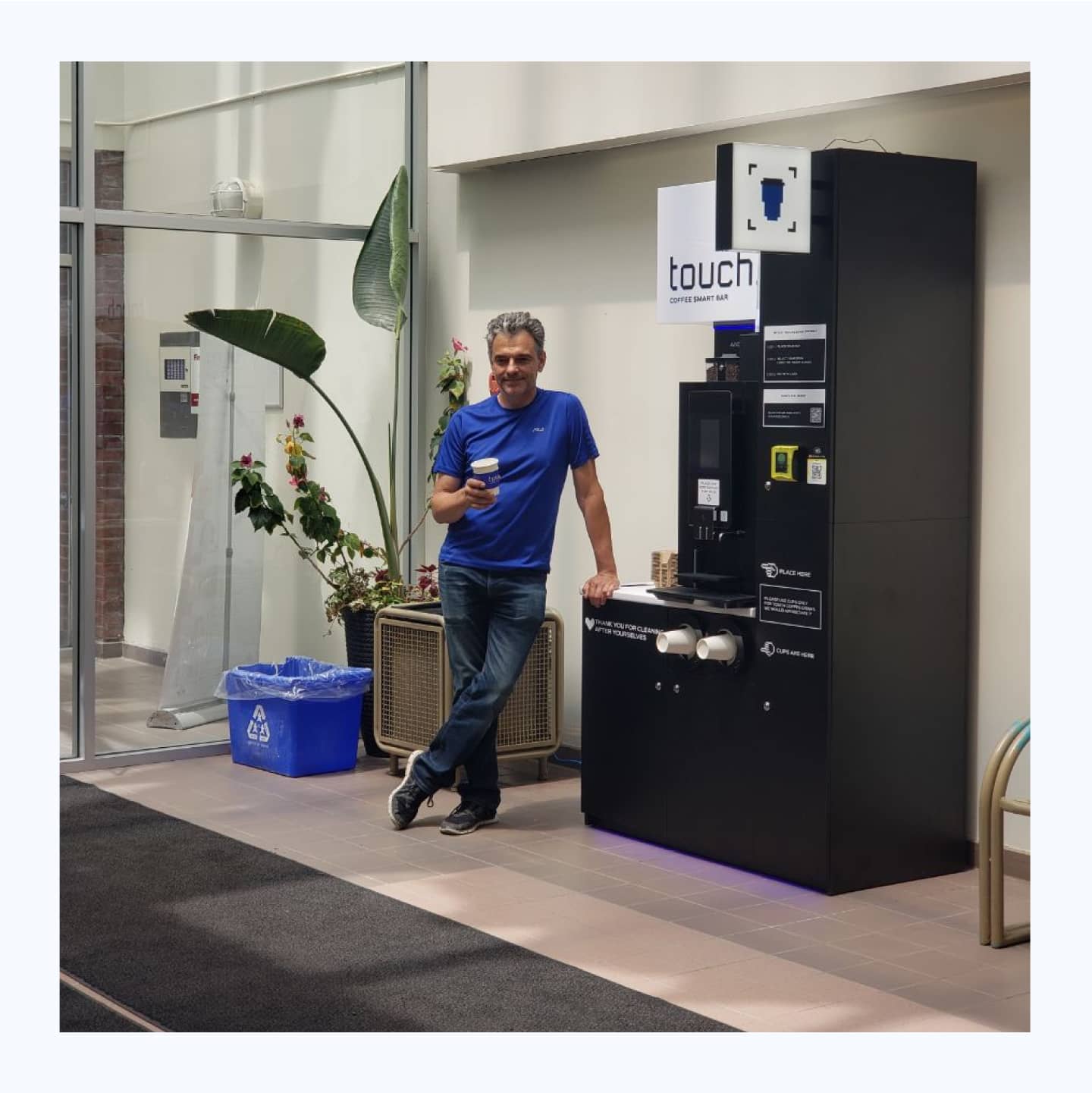 "Touch Coffee" fully automated self-service coffee bar