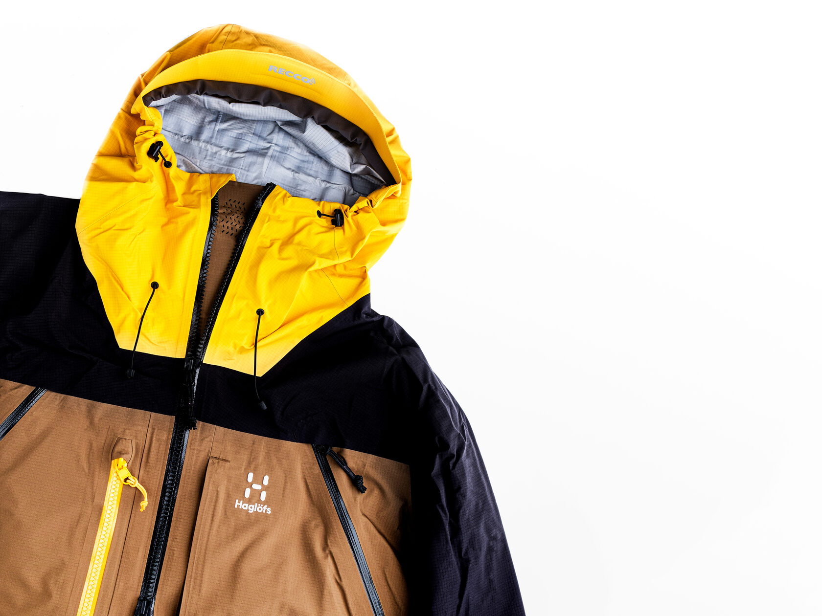 THM MACROSHOTS N17 [HAGLOFS Vassi GTX Pro Jacket]