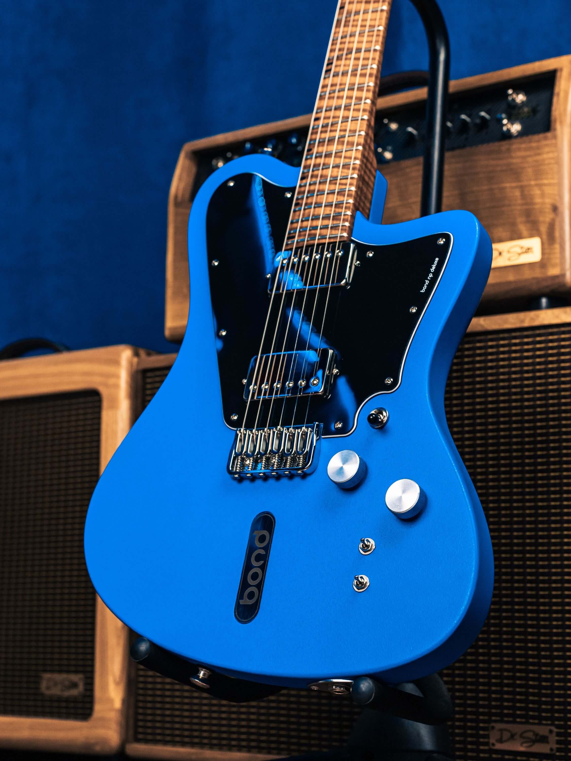 Bond Guitars | ﻿Custom Guitars and Basses