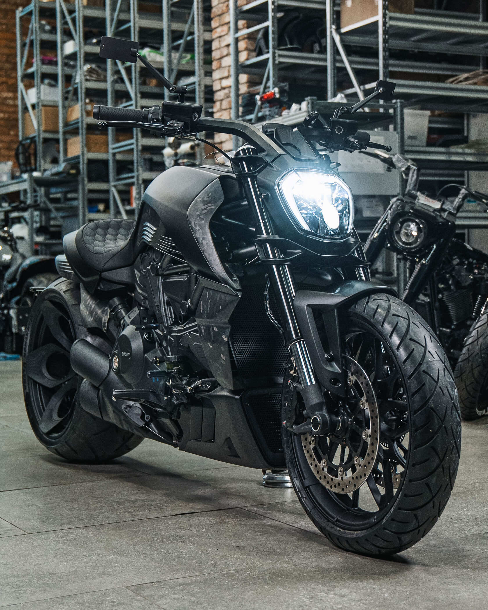 ALIENSE by BOX39 — Futuristic Custom Motorcycle Built in Dubai