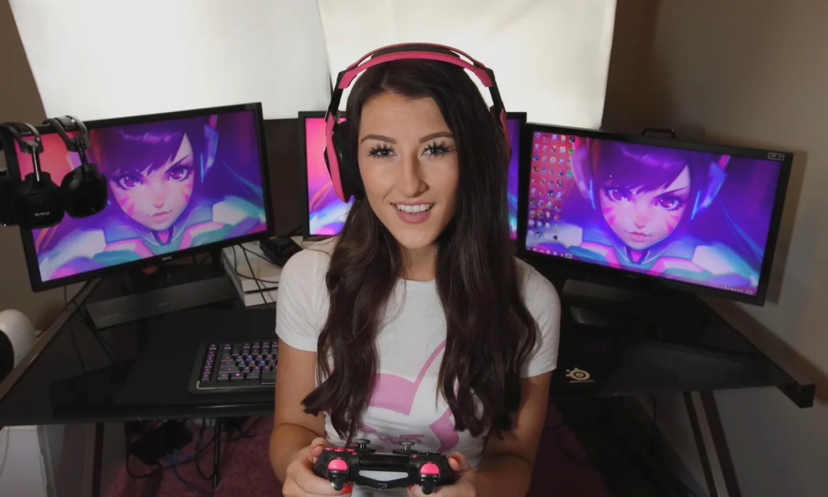 Top 20 Female Twitch Streamers to Watch in 2025 | Influencer Marketing Guide