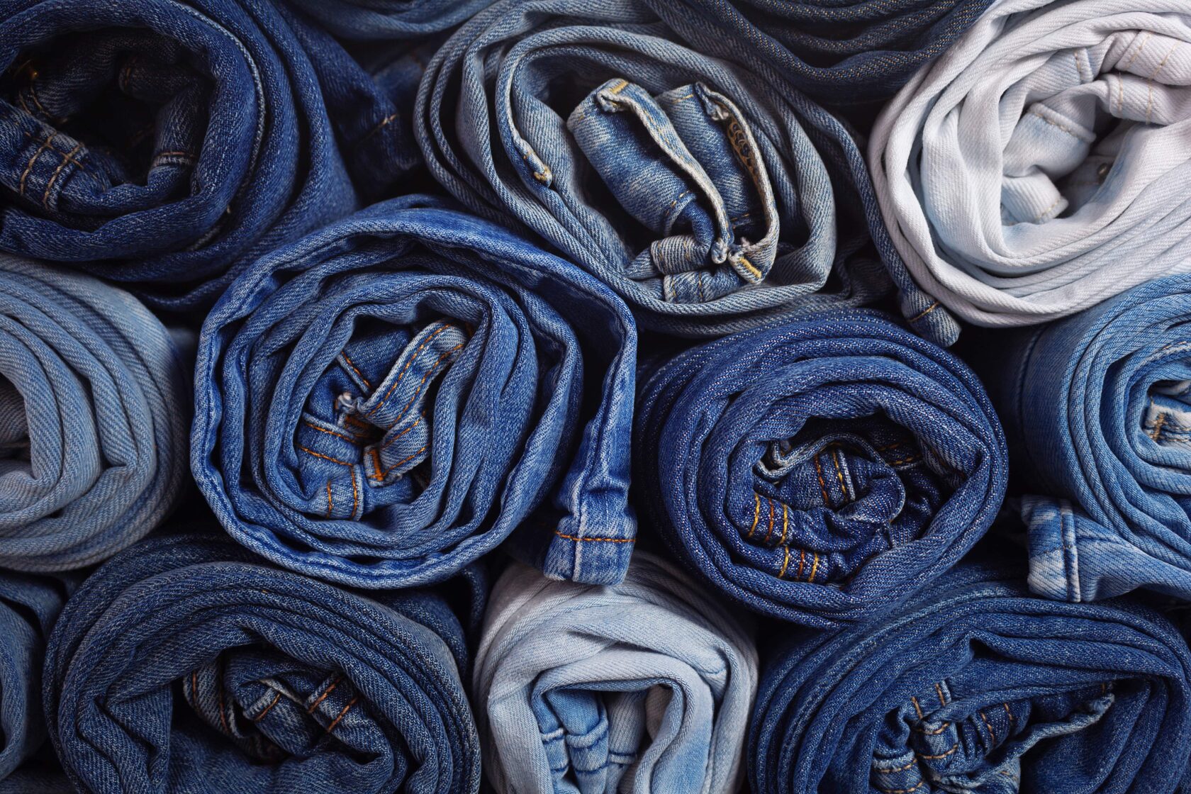 Boosting Denim Sales During the Summer Season: Strategies and Insights