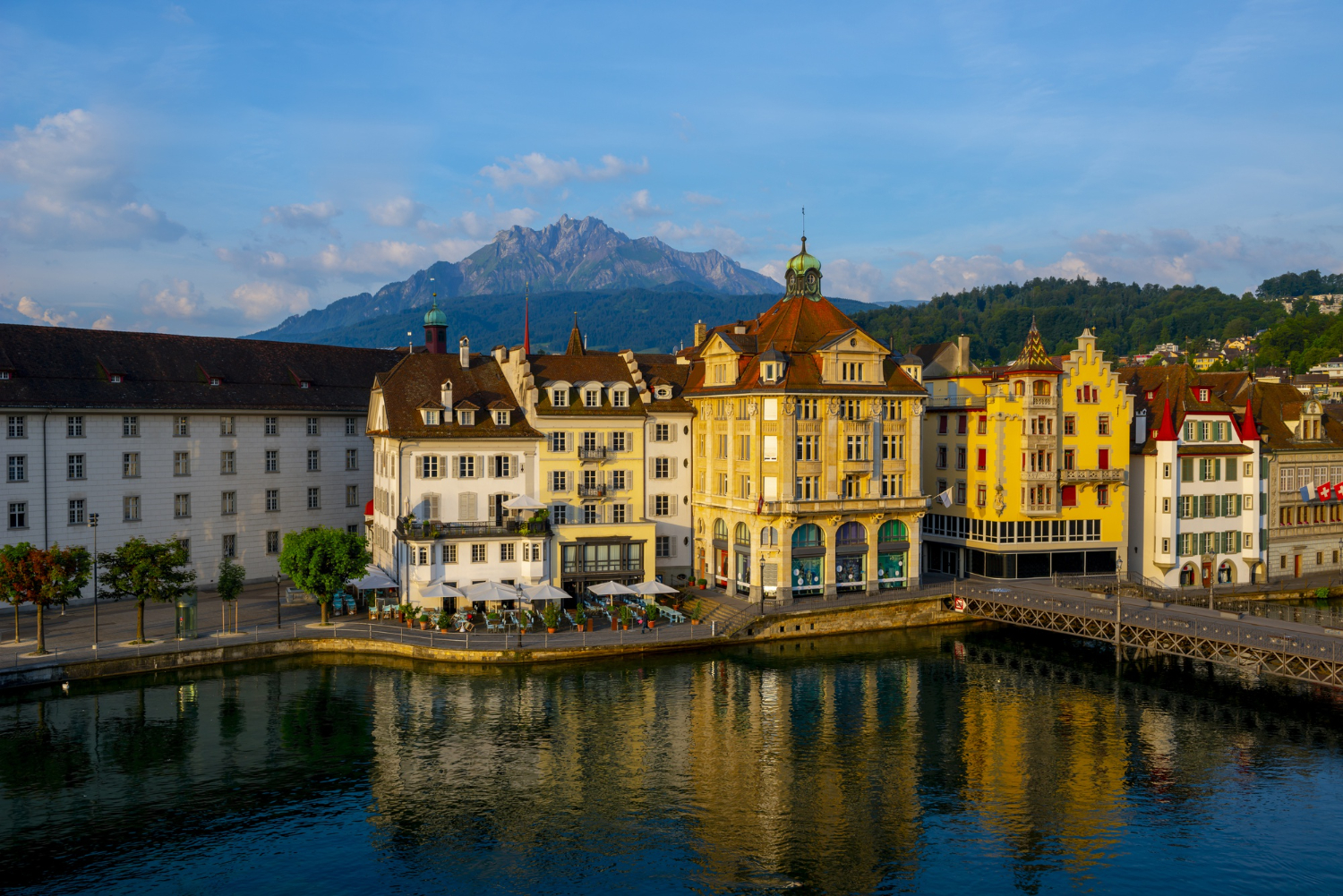Zug, Switzerland – History, Attractions, and Things to Do