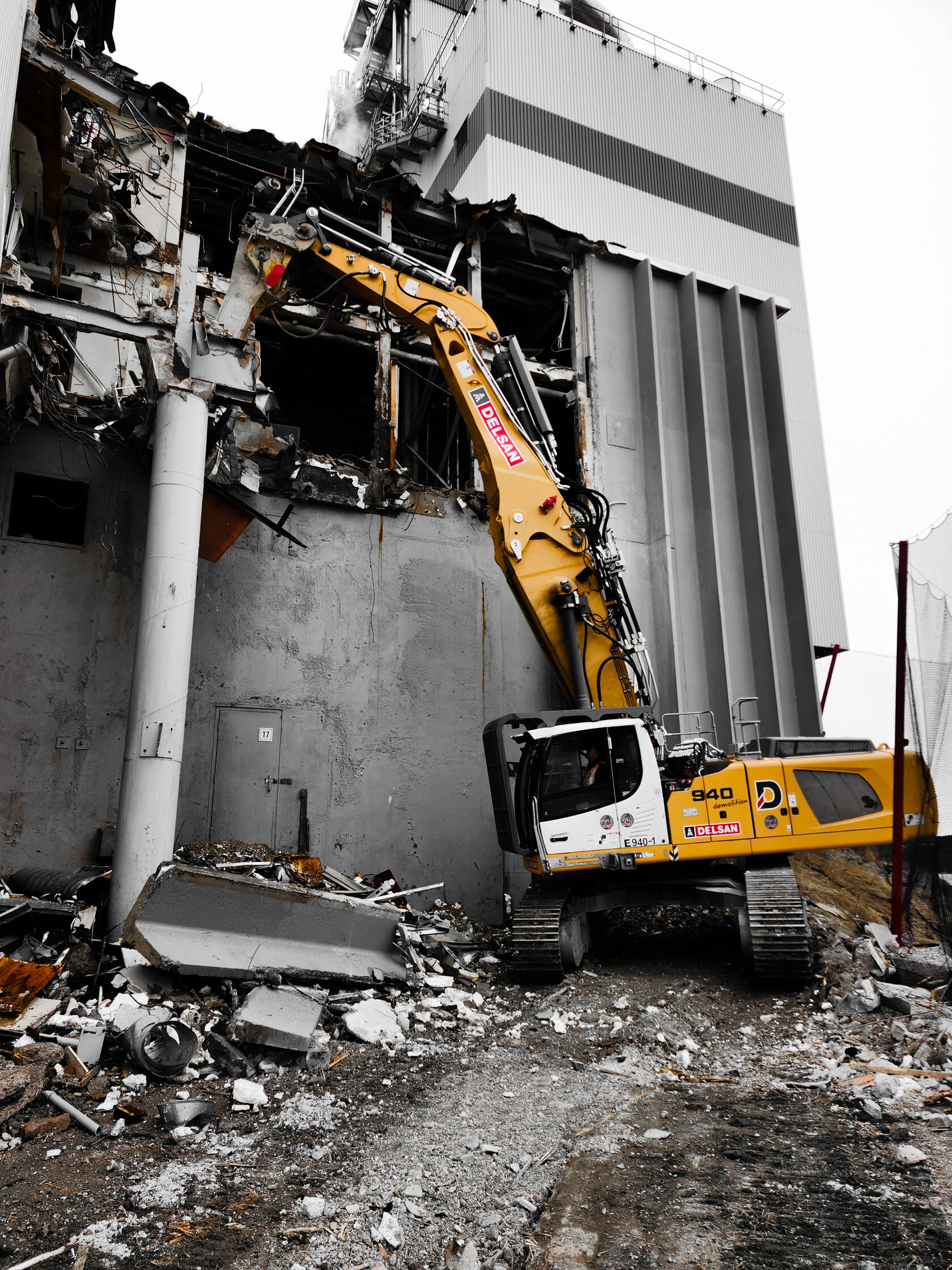 CANADA'S LEADING DEMOLITION CONTRACTORS | DELSAN AIM