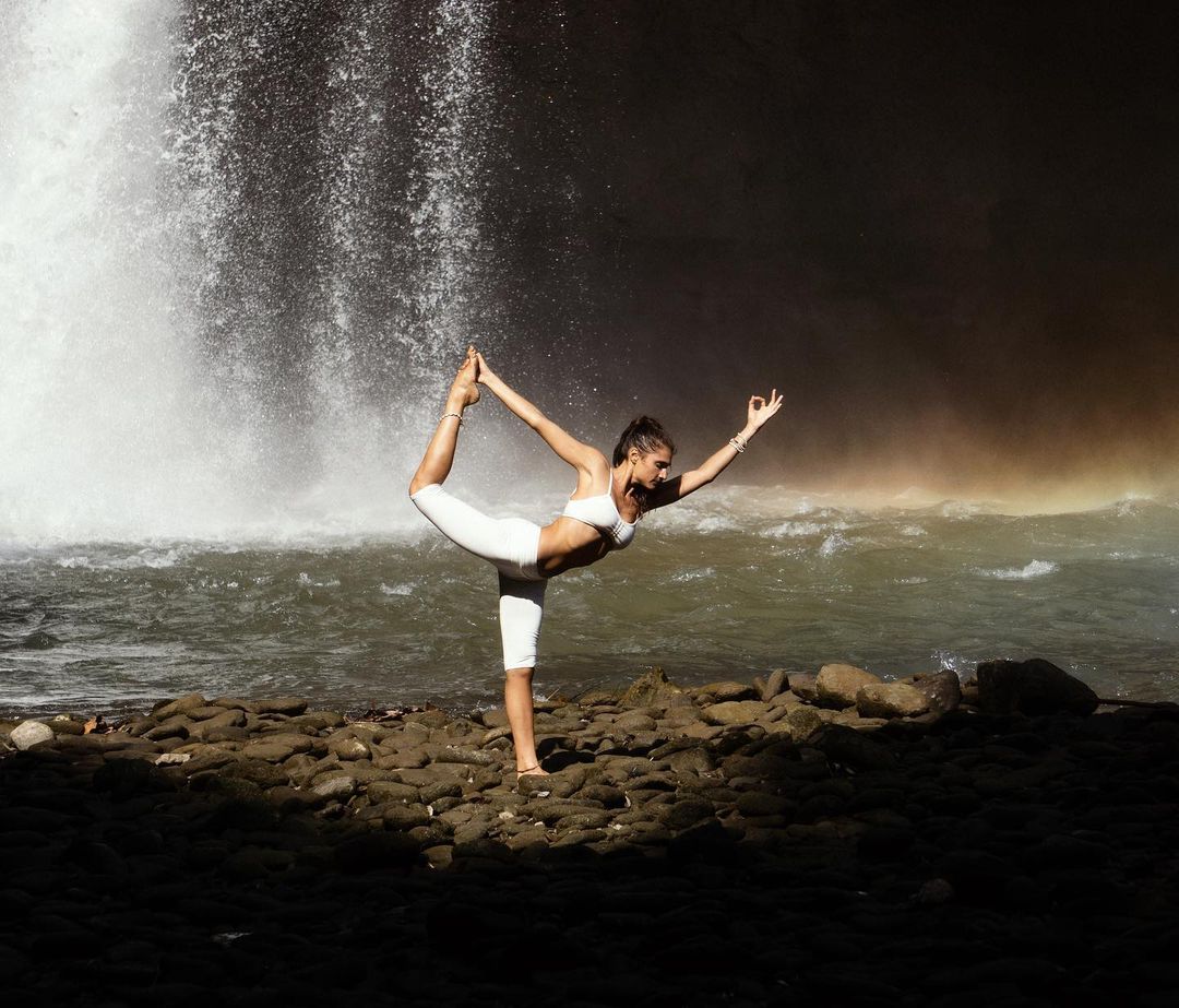 300 hour online yoga teacher training from House of Om