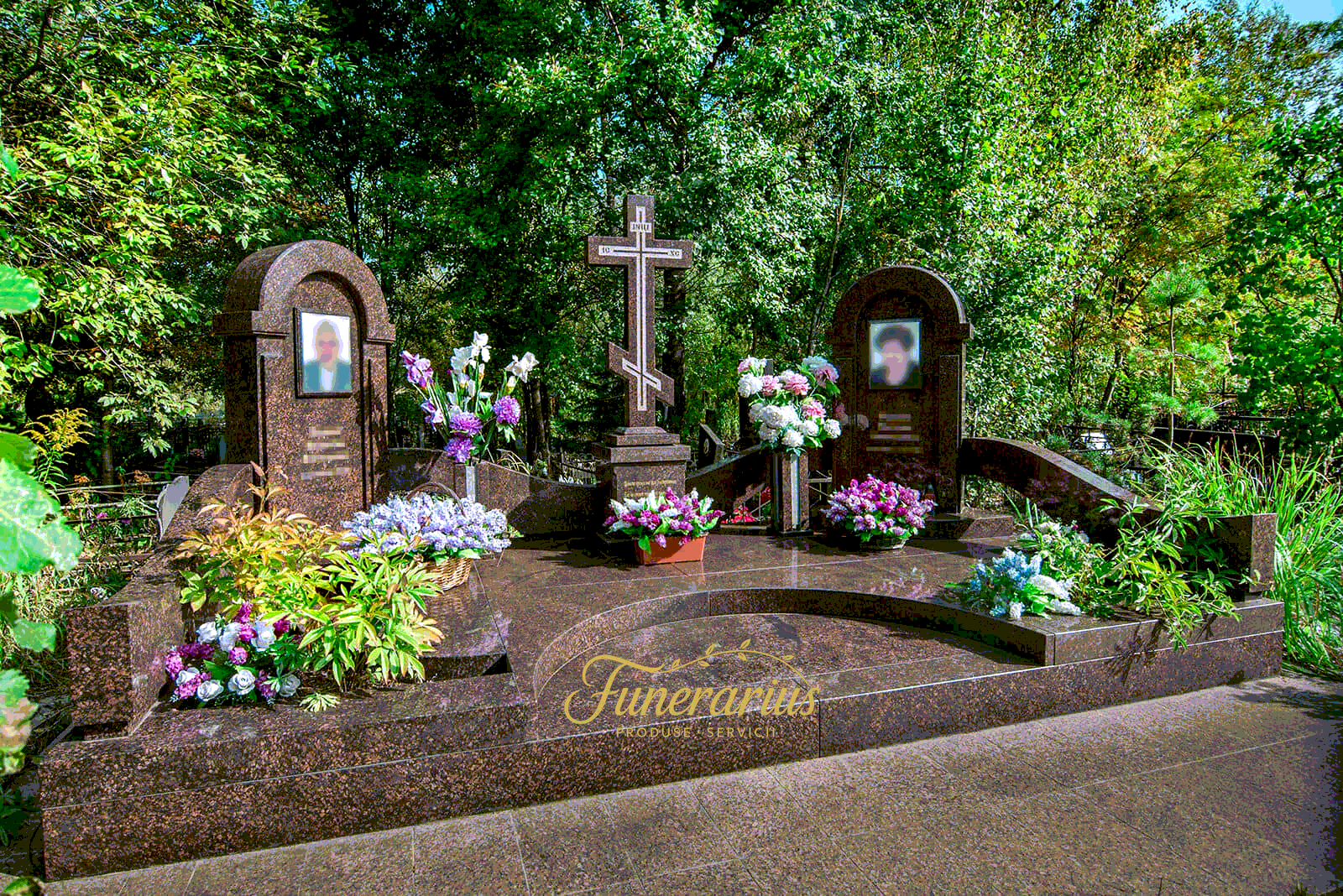 Monumente funerare, cavouri și cruci din granit și marmură | Funerarius ...