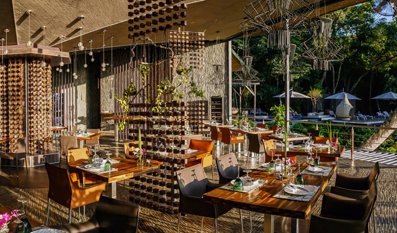 Makanda Hotel's Romantic Dinner: Indulge in Culinary Delights by the Ocean