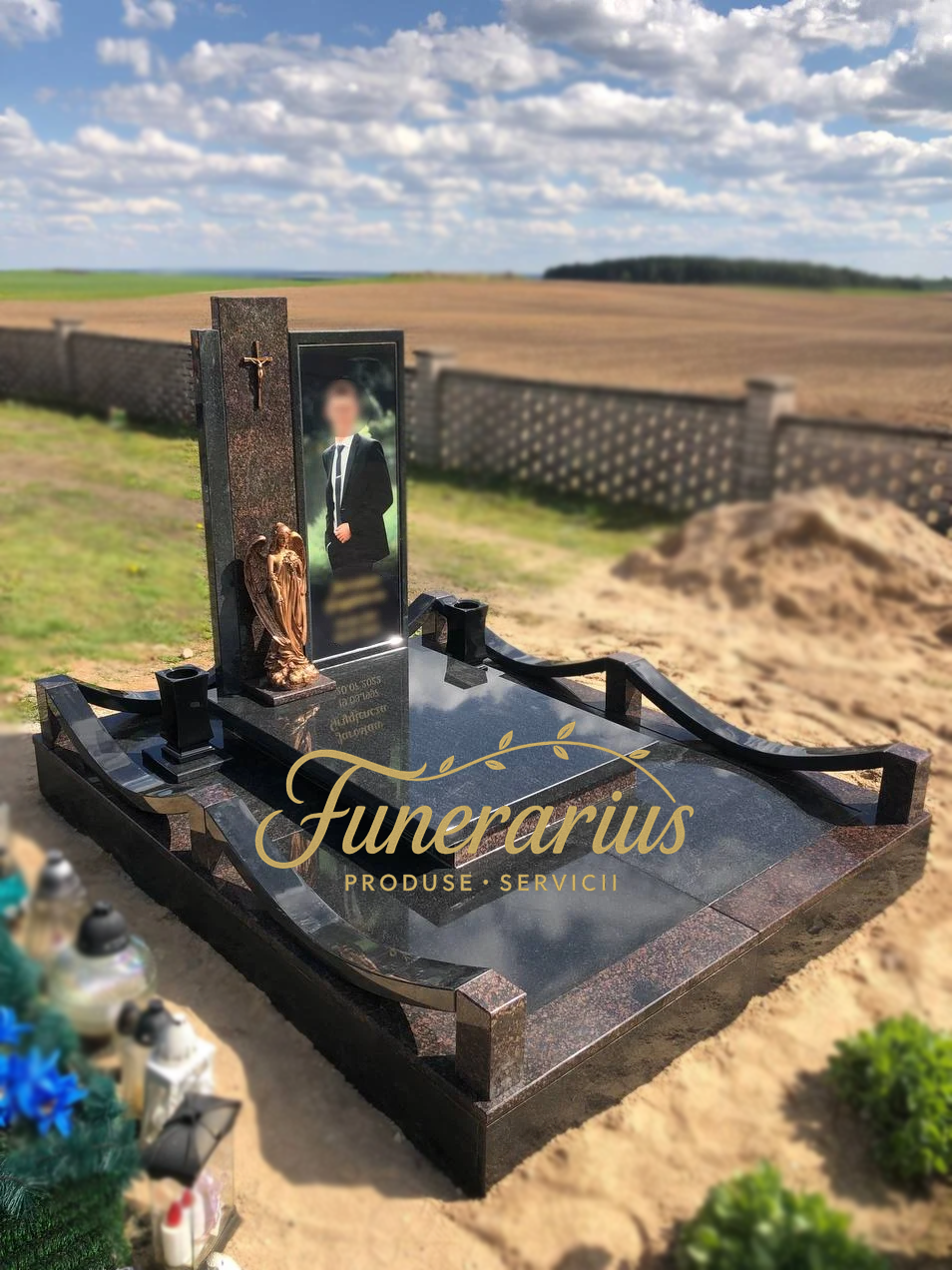 Monumente funerare, cavouri și cruci din granit și marmură | Funerarius ...