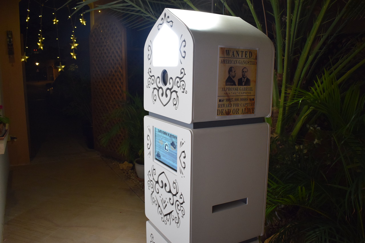 Photo Booth Rental Dubai, Wedding Photo Booth Hire Abu Dhabi UAE