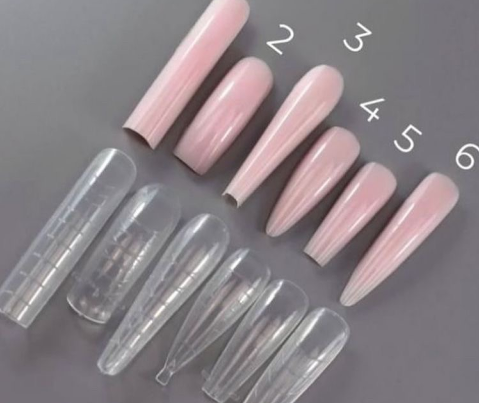 Ricostruzione unghie fai-da-te con dual form: guida pratica per principianti | Nails Secrets
