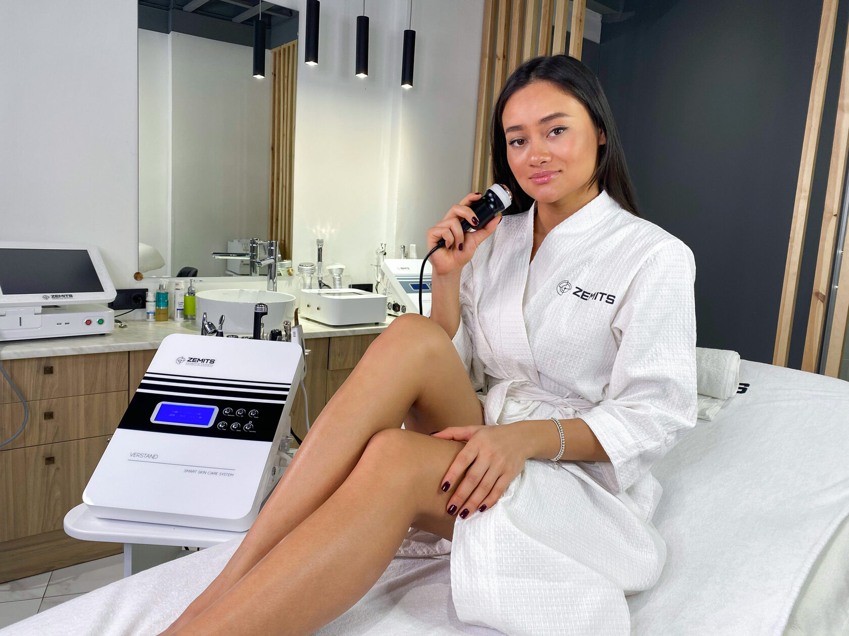 TOP FIVE REASONS to buy the Zemits Skincare System for your Salon | Zemits