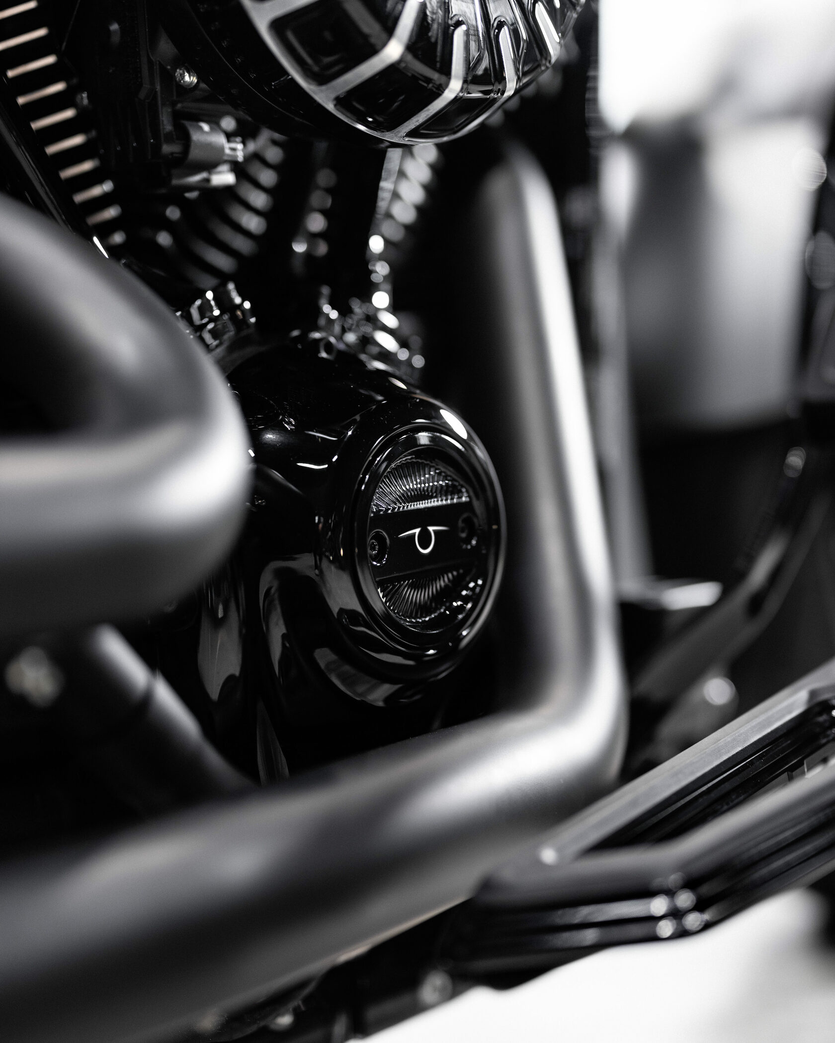 FATBOX by BOX39 — Custom Wide-Tire Motorcycle from Dubai