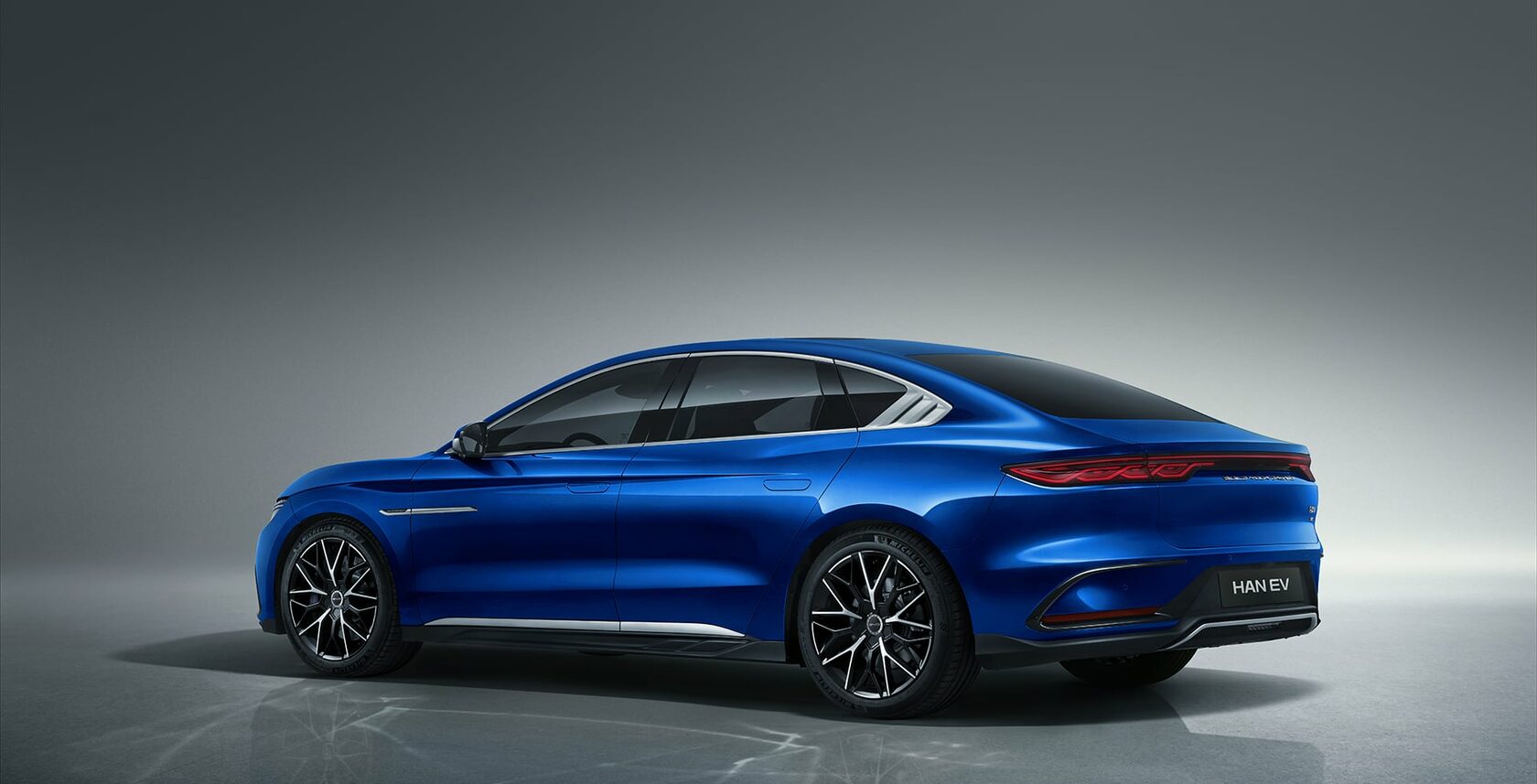 BYD Han в Ташкенте