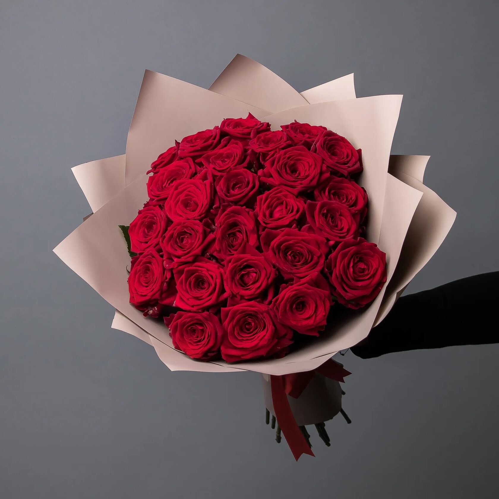 Luxury Flower Delivery London | Next Day Delivery | 100 ROSES London