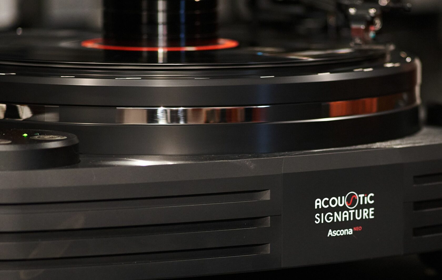Acoustic Signature Turntables