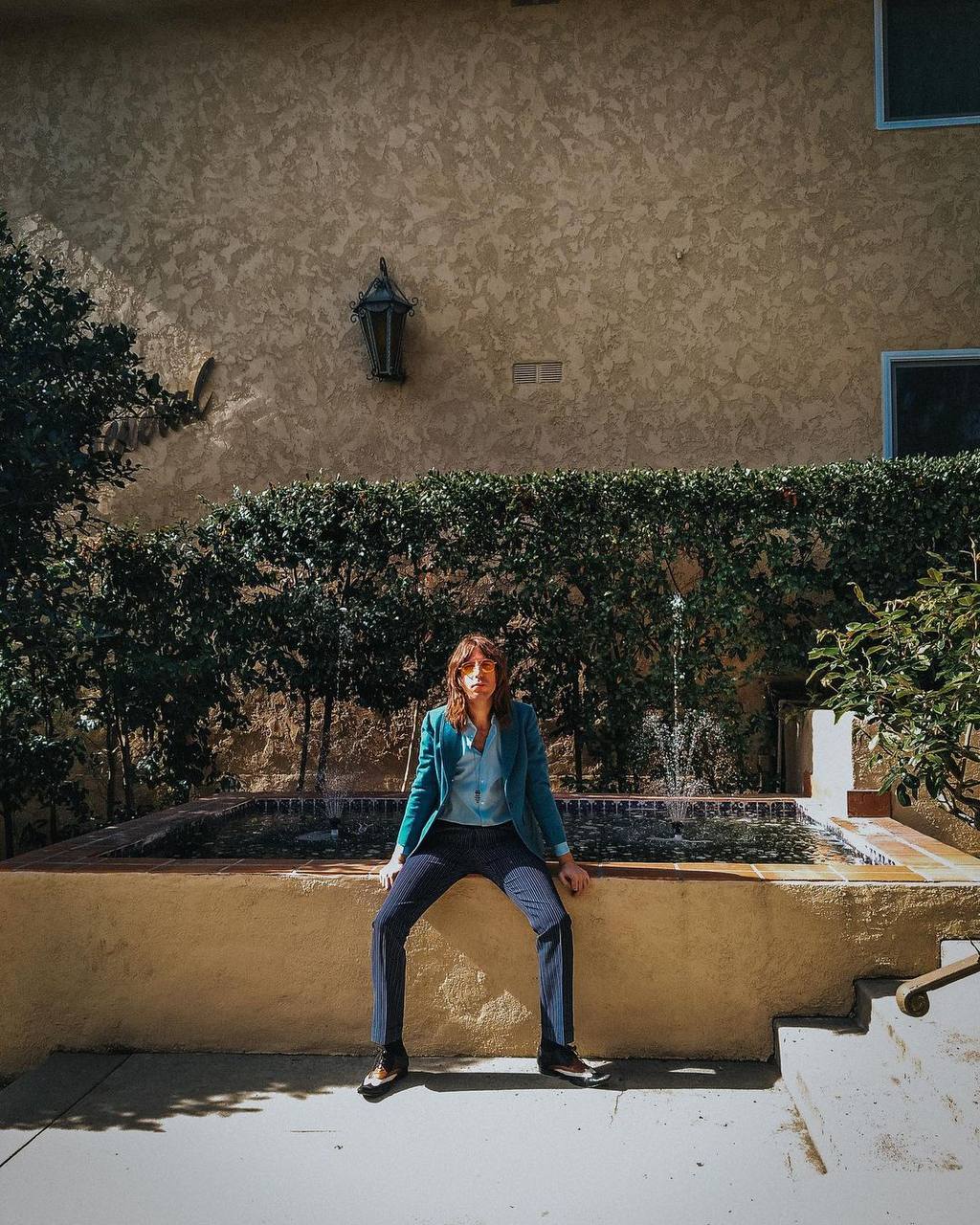 Shutter Studio — App for Virtual Photo Shoots