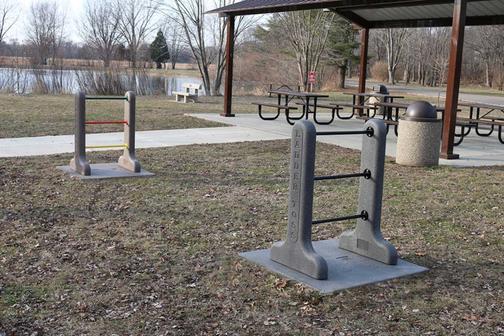 Outdoor Ladder Toss | PLAYPAL
