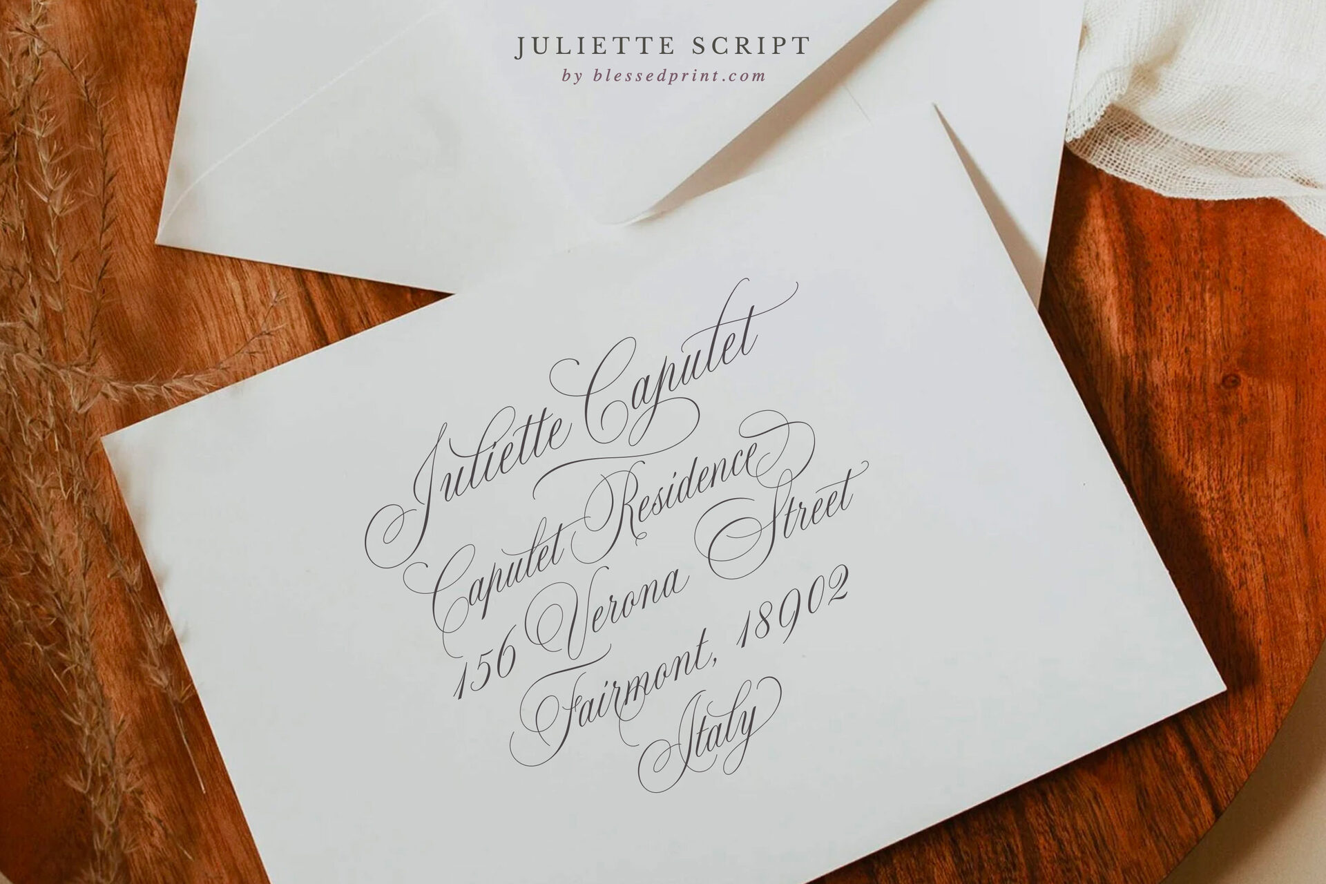 Juliette Font | Romantic wedding script by Blessed Print
